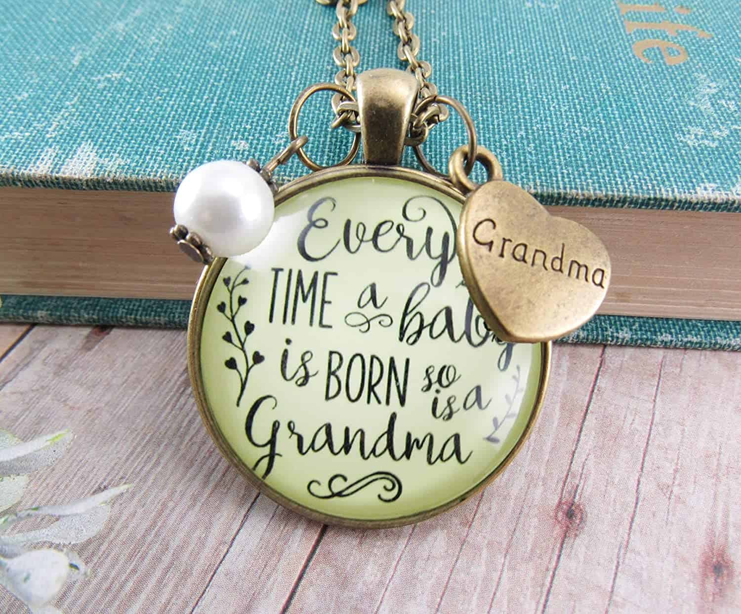 28 Heartwarming New Grandma Gifts (Worth Buying List)